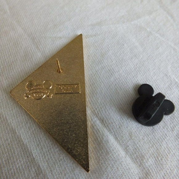 Disney | Toys | Disney Pin Mickey Mouse And Friends Tangram Set Red ...